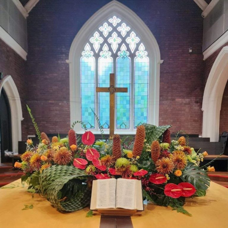 Flowers to the Glory of God: Wesley Floral Fellowship - Wesley Tidings