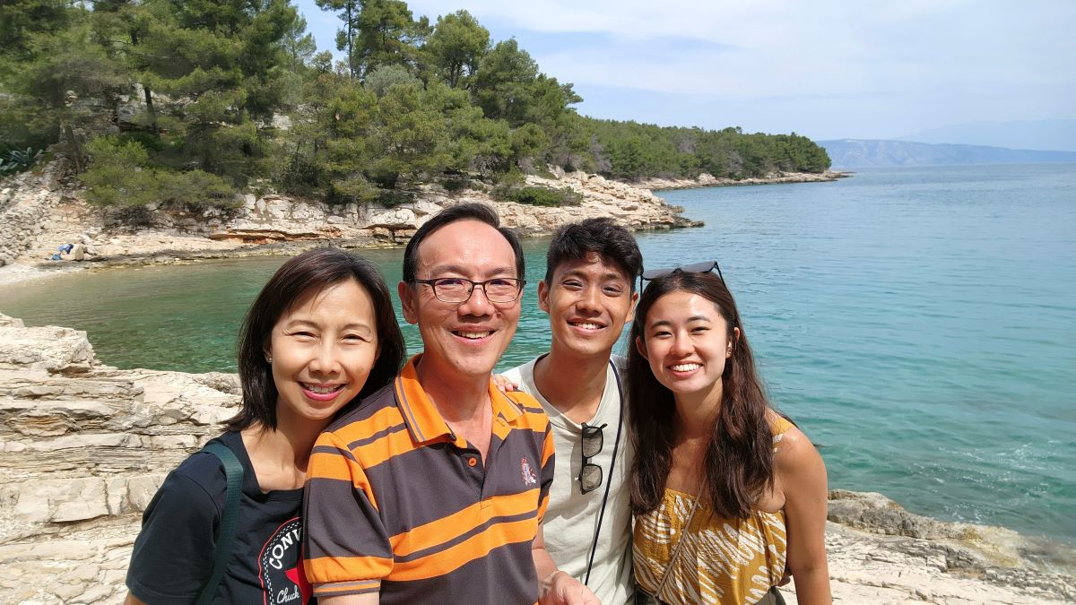 ‘We Prayed for God to be in Control’: Newlywed Doctors Amos and Ade on ...